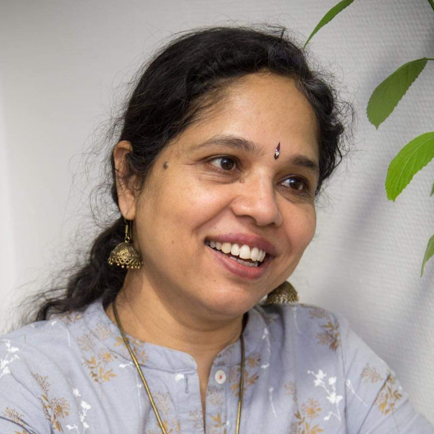 Dr. Sangeeta Balaprakash - An introduction to Ayurveda – Både och ...