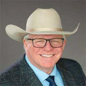 86 - Characters in Livestock - Lee Leachman | Toplines and Tales